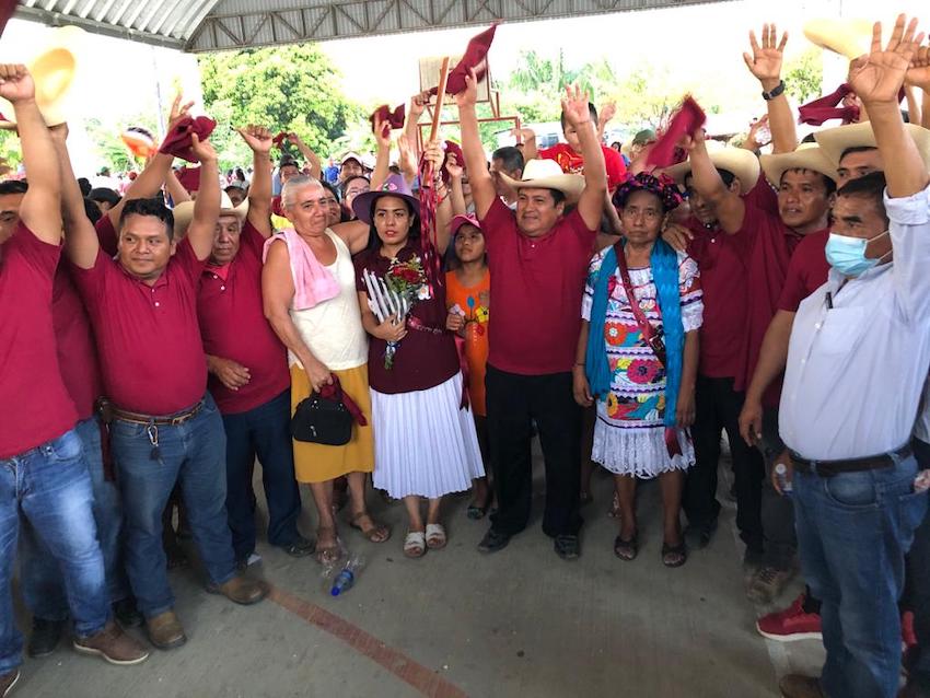 Multitud avasalladora de El Crucero, Jalapa de Díaz, refrenda apoyo a ...