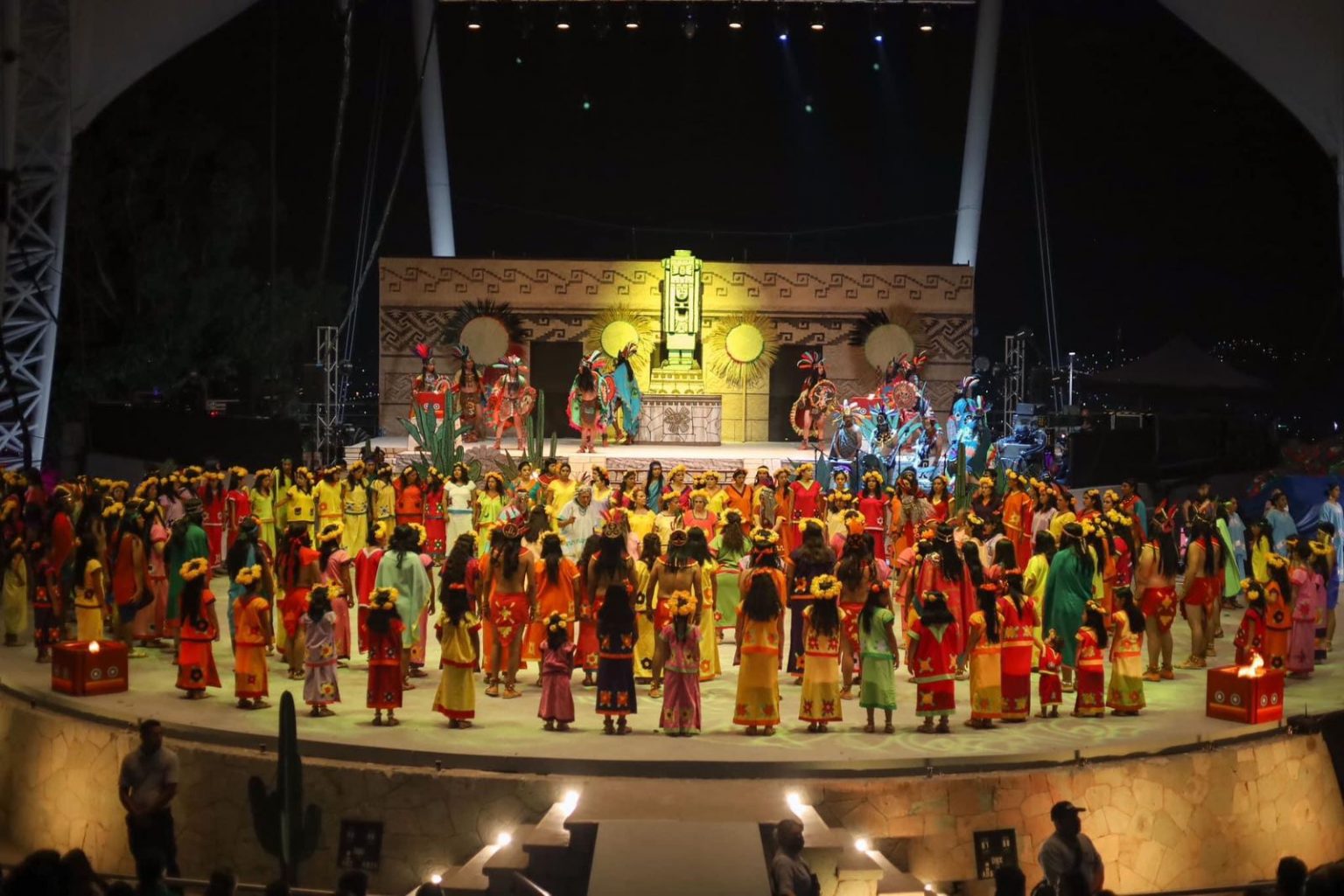 Nuevamente el Bani Stui Gulal exalta la historia cultural de Oaxaca ...