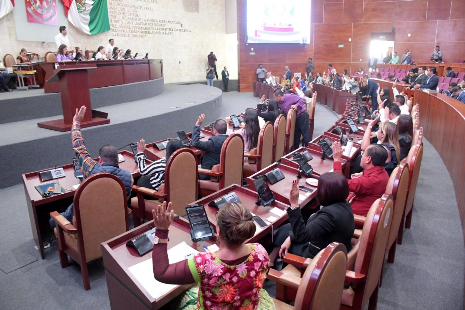 Aprueba Congreso de Oaxaca paquete de 66 Leyes de Ingresos Municipales - Ruta 135